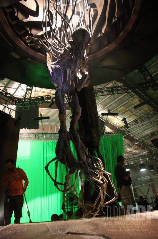 Special: Why was the Pilot fired from ‘The Thing’? – Monster Legacy