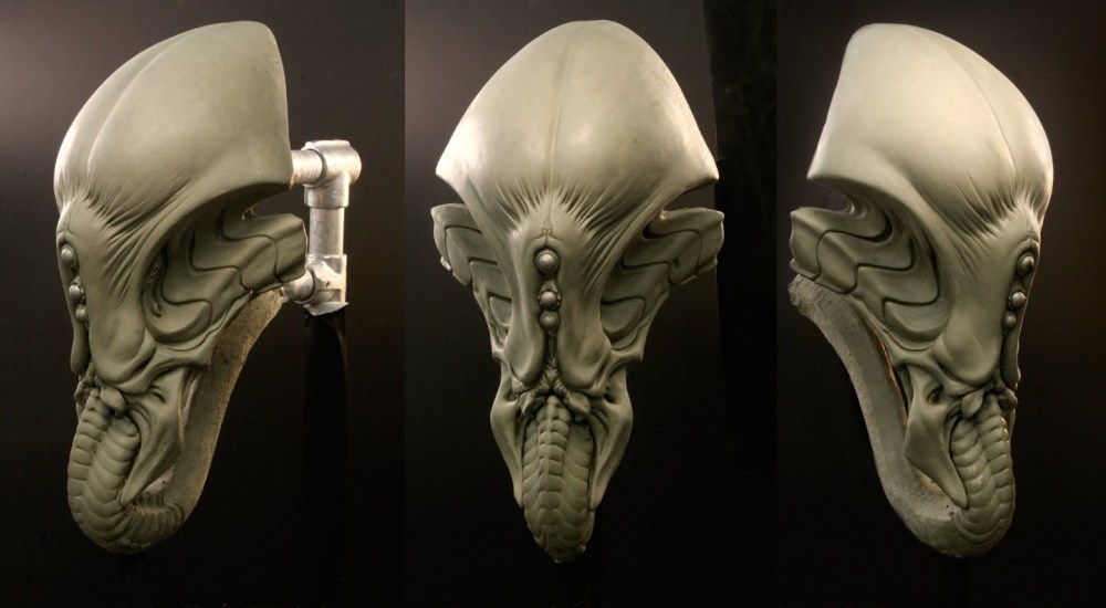 Special: Why was the Pilot fired from ‘The Thing’? – Monster Legacy