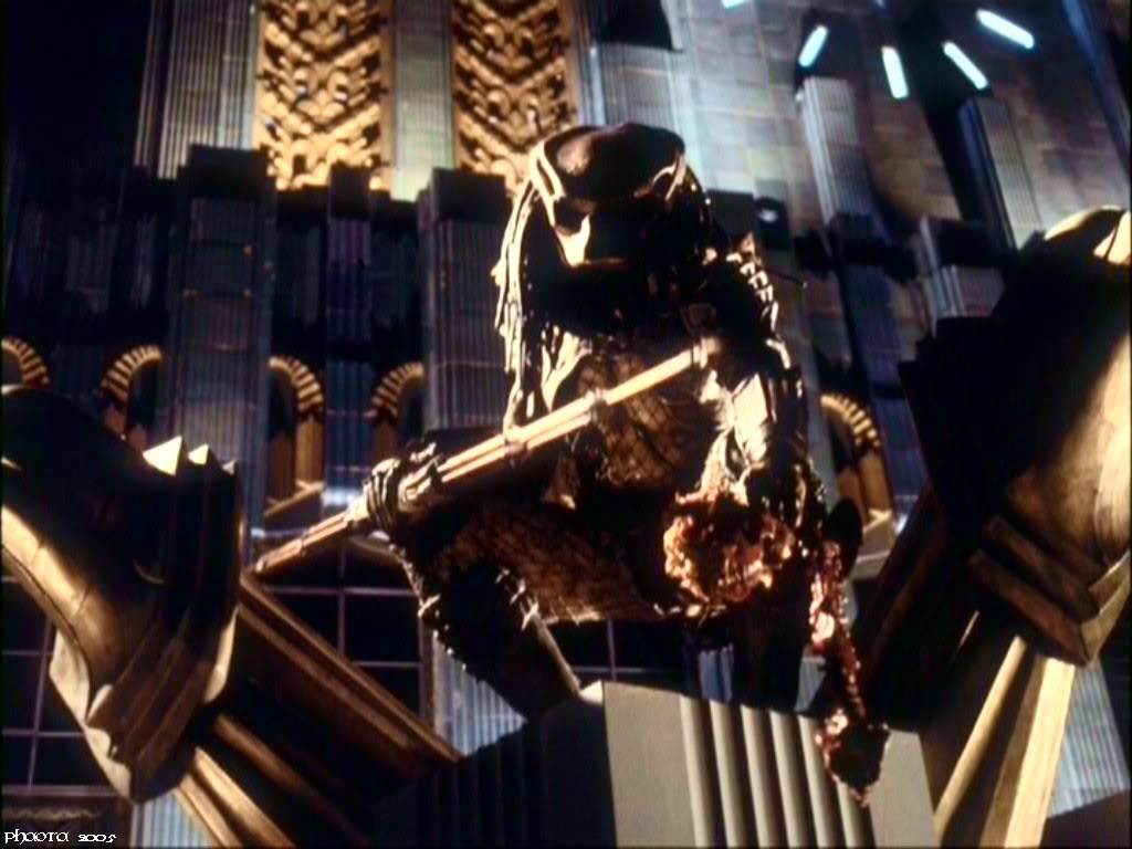 Predator2crouching – Monster Legacy