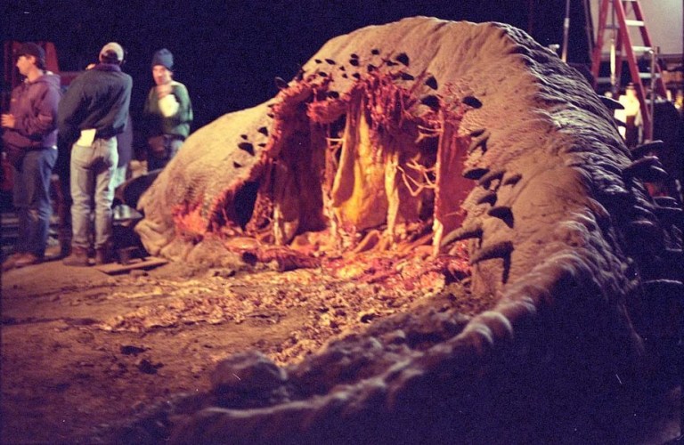 Subterranean Terror — Tremors 2: Aftershocks – Monster Legacy