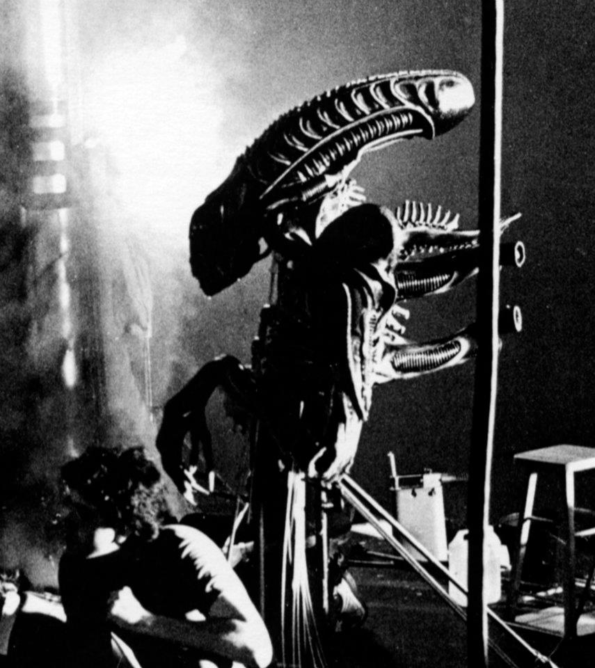 Aliensheropuppso – Monster Legacy