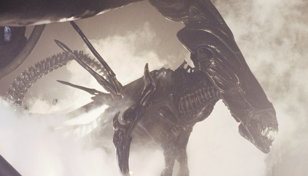 StarBeast — Aliens, the Alien Queen – Monster Legacy