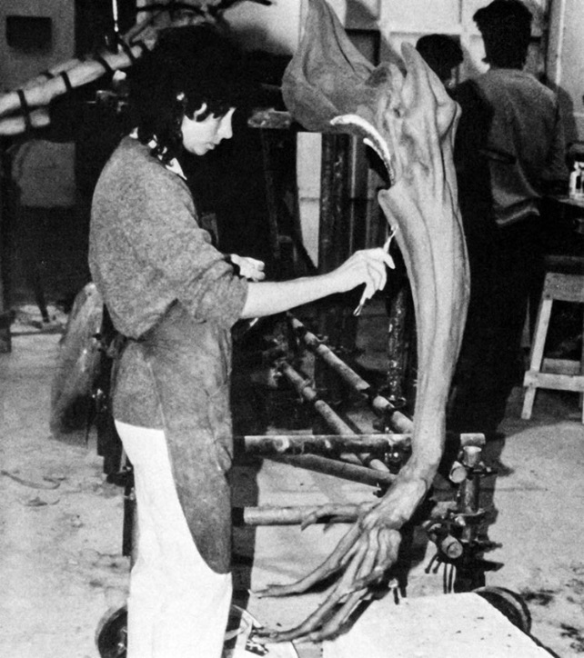 StarBeast — Aliens, the Alien Queen – Monster Legacy