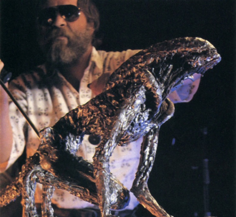 Alien3rodpuppetleadver – Monster Legacy