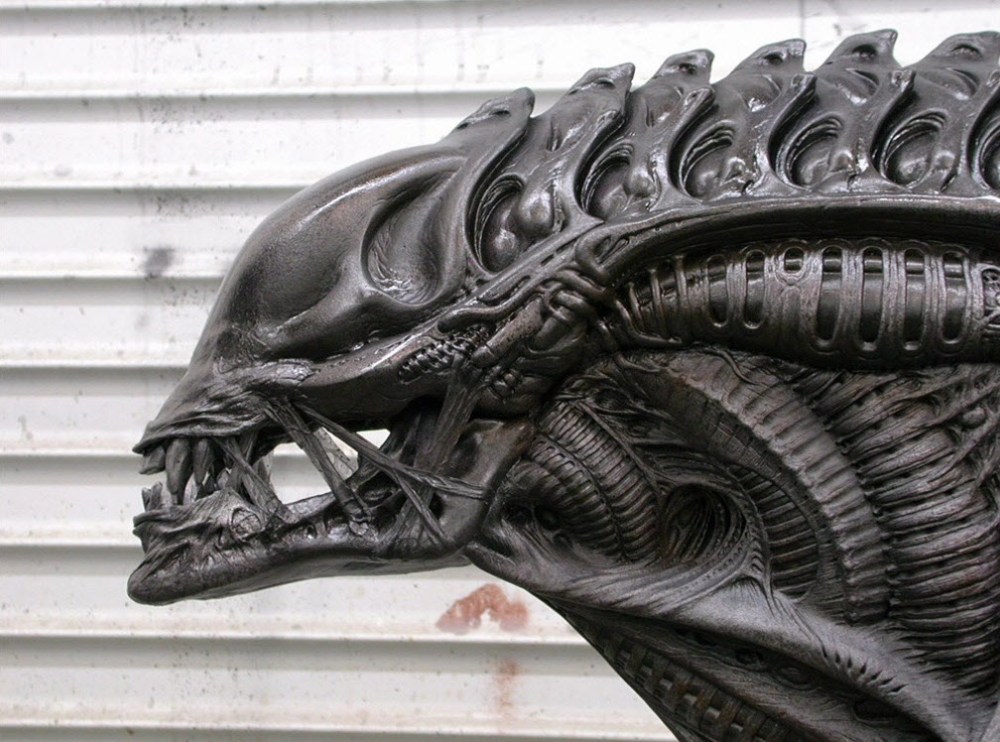 StarBeast — Aliens Vs. Predator: Requiem – Monster Legacy