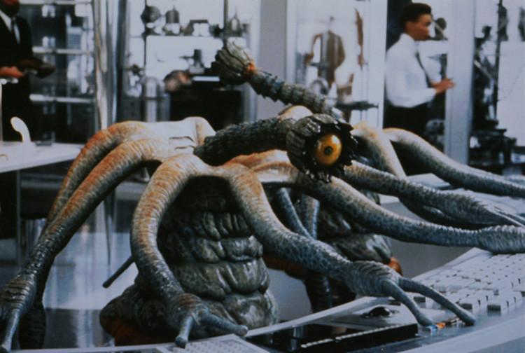 Scum of the Universe – Men in Black, Part 2 – Monster Legacy