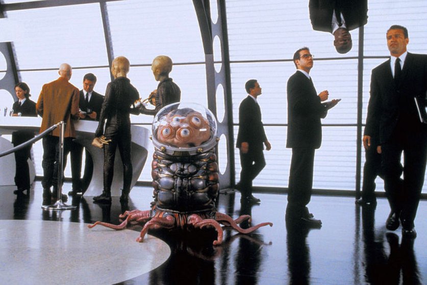 Scum Of The Universe — Men In Black II, part 1 – Monster Legacy