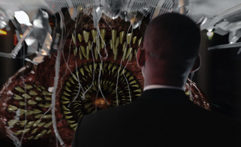 Scum Of The Universe — Men In Black II, part 1 – Monster Legacy