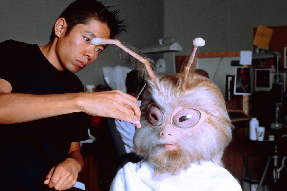 Scum of the Universe — Men in Black II, part 2 – Monster Legacy